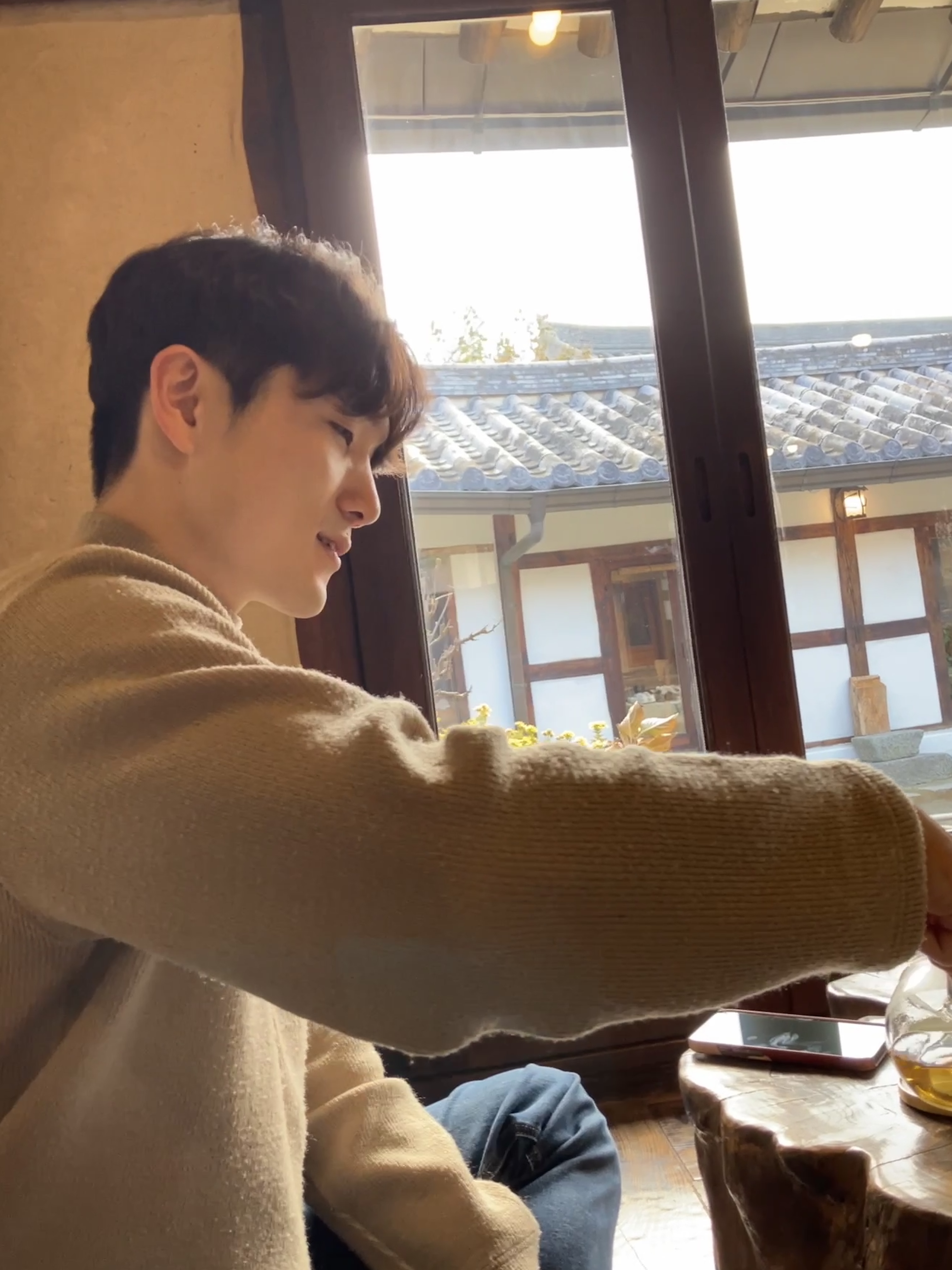 Layout: Header Image and Text Readability - Junyoung Park